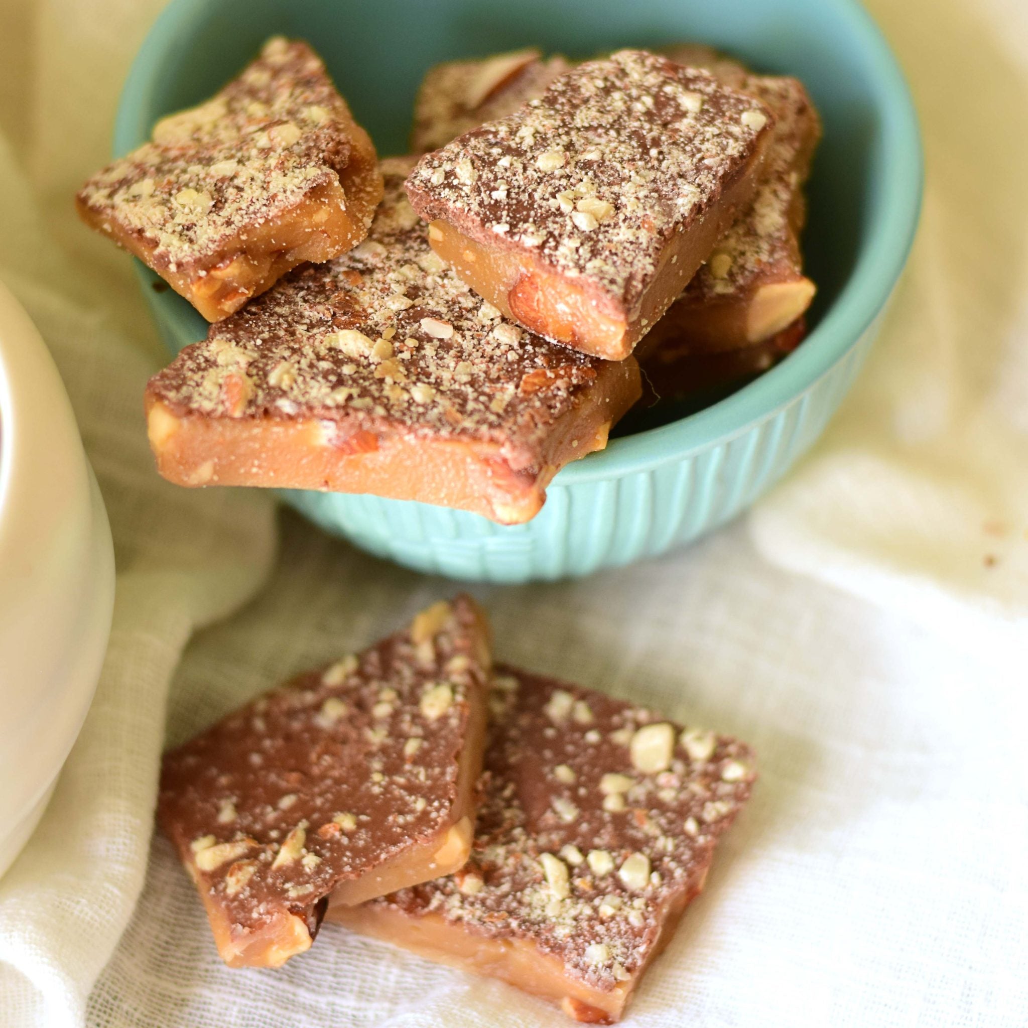Almond English Toffee | Multiple Sizes | Lulubee Artisanal Chocolates ...